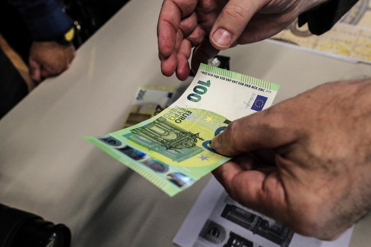 Αυτά είναι τα νέα χαρτονομίσματα των 100 και 200 ευρώ (ΕΙΚΟΝΕΣ ...